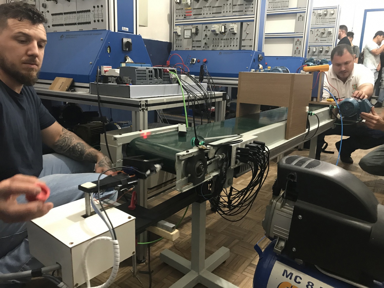 MECATRÔNICA ABRE CURSO PARA ATENDER DEMANDA DA INDÚSTRIA